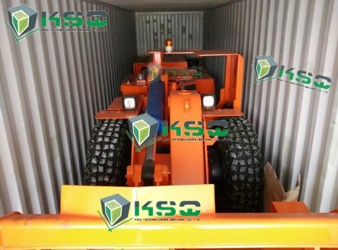Orange Load Haul Dump Machine , Two Cubic Meters underground lhd machines